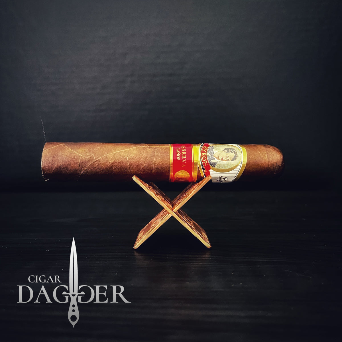 Copper Pocket Cigar Stand (Floral Swirl) – Cigar Dagger