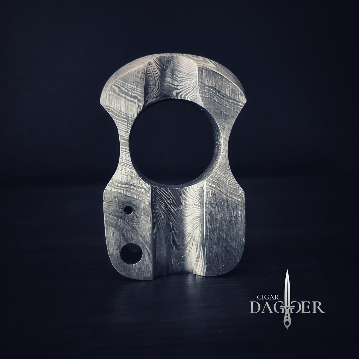 Damascus Steel EDC Cigar Rest & Knuckle – Cigar Dagger